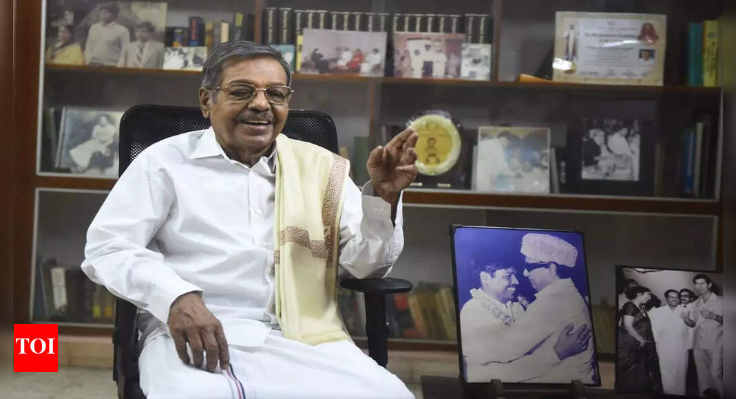 EPS expels Panruti S Ramachandran from AIADMK | Chennai News - Times of ...