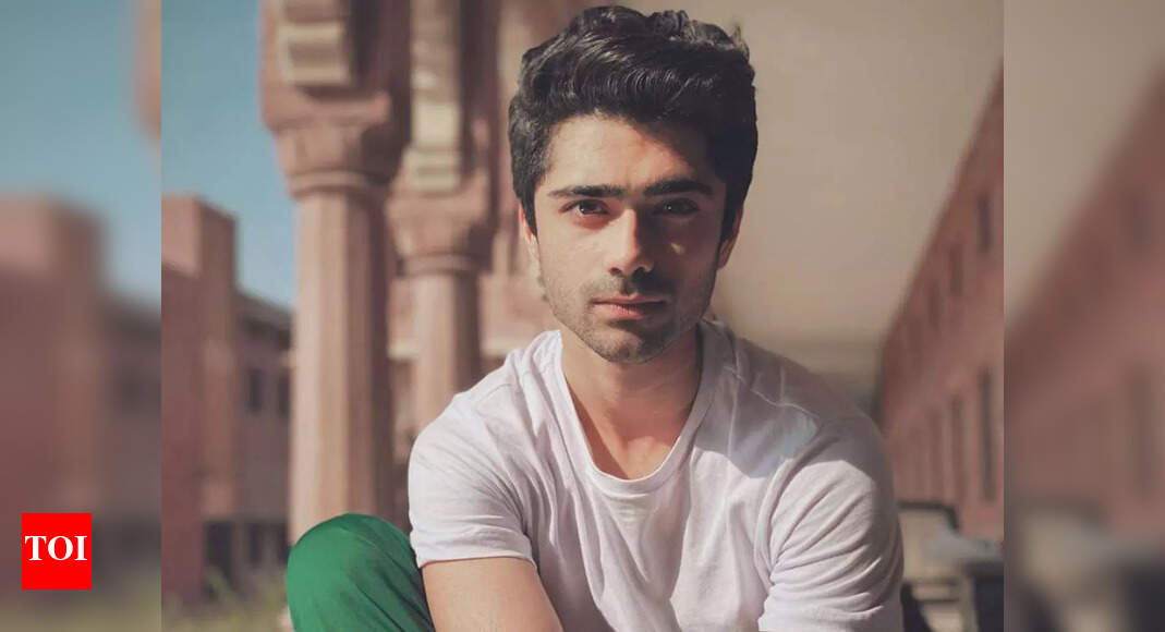 Did you know 'Mismatched' and 'Sharmaji Namkeen' actor Taaruk Raina is ...