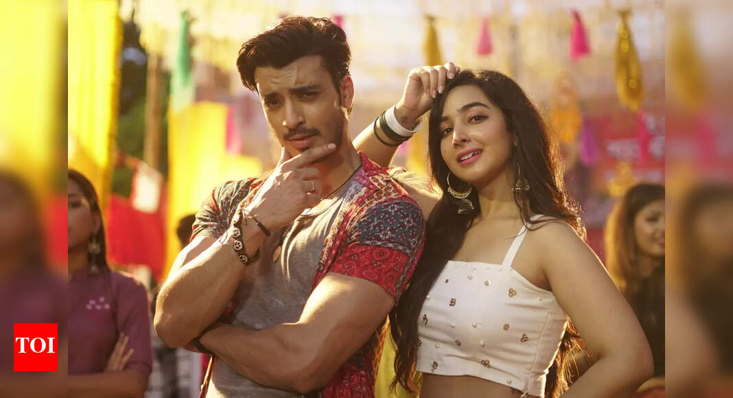 John Bhattacharyya: ‘Elo Re Elo Pujo’ is an upbeat dance number to ...