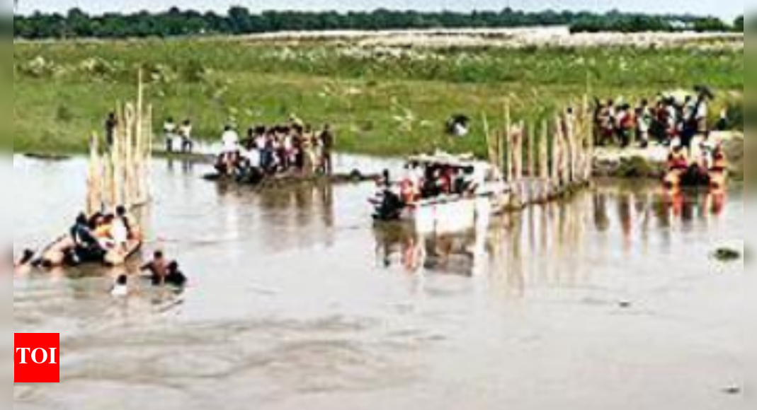 3 missing in boat capsize in Assam's Dhubri, 19 rescued | Guwahati News ...