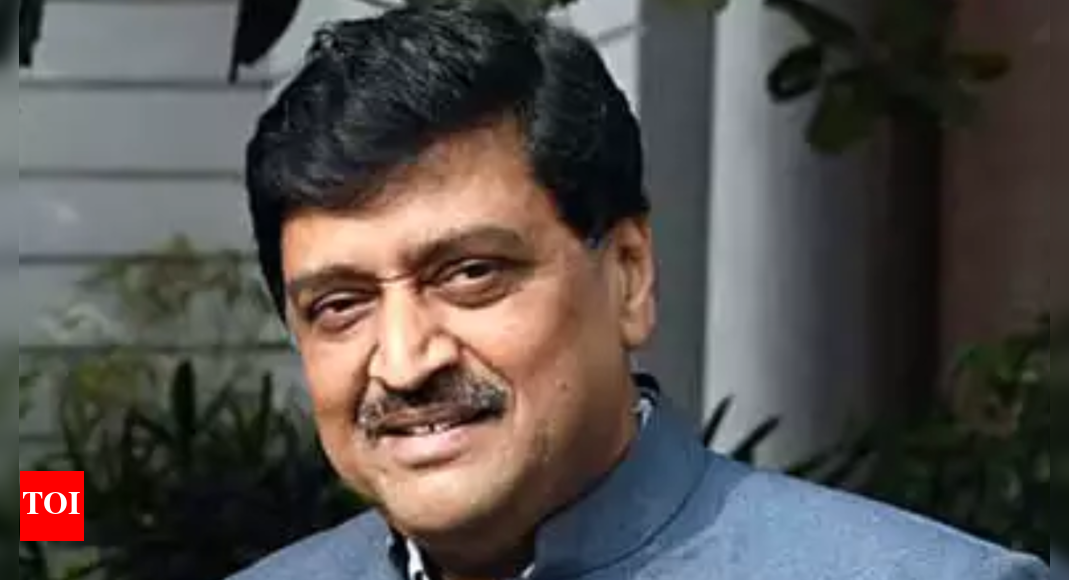 Eknath Shinde approached Congress, NCP in 2017: Ashok Chavan | Mumbai ...