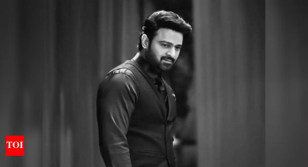 Check out Prabhas' Lord Ram look from his upcoming movie 'Adipurush ...