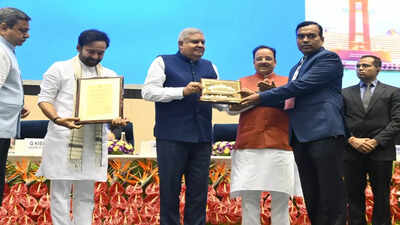 Maharashtra receives 'Best State' award for Comprehensive Tourism ...