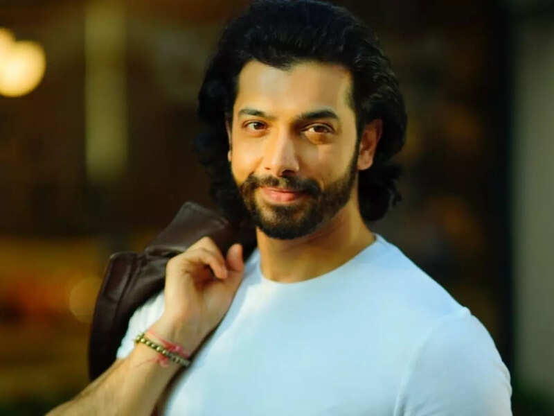 Sharad Malhotra speaks about his superstitious beliefs - Times of India