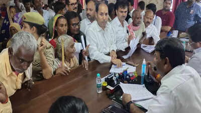 World Senior Citizen Day: Lucknow DM orders 6 quintal of food grains ...