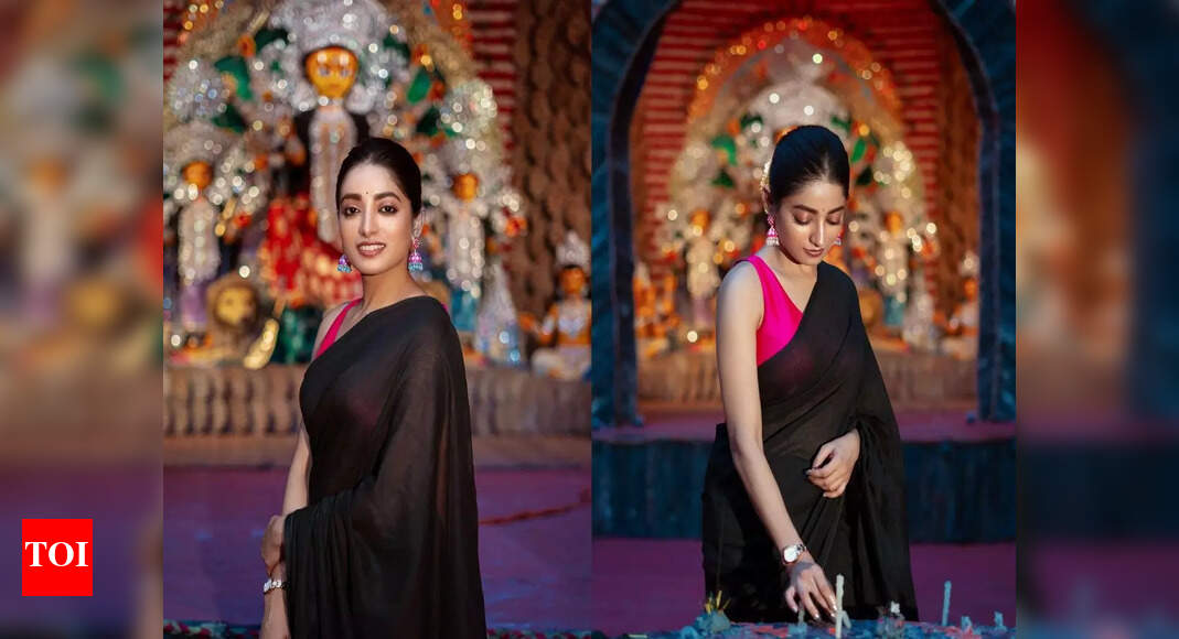 Guess what Ishaa Saha is praying to Maa Durga this year | Bengali Movie ...