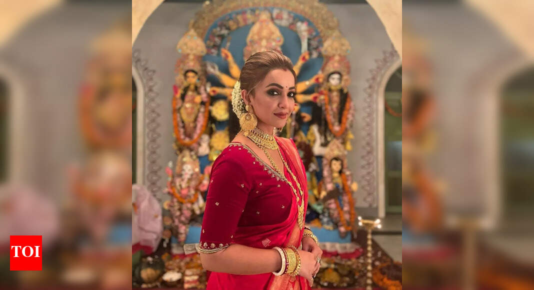 Durga Puja 2022: Koushani’s red-on-red six yards of elegance is a must ...