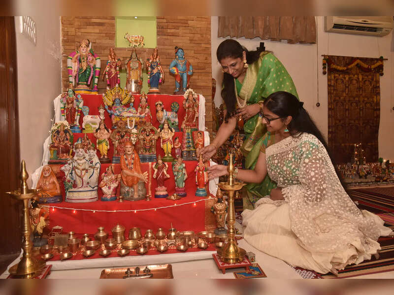 Golu dolls: A tradition that links the past and present - Times of India