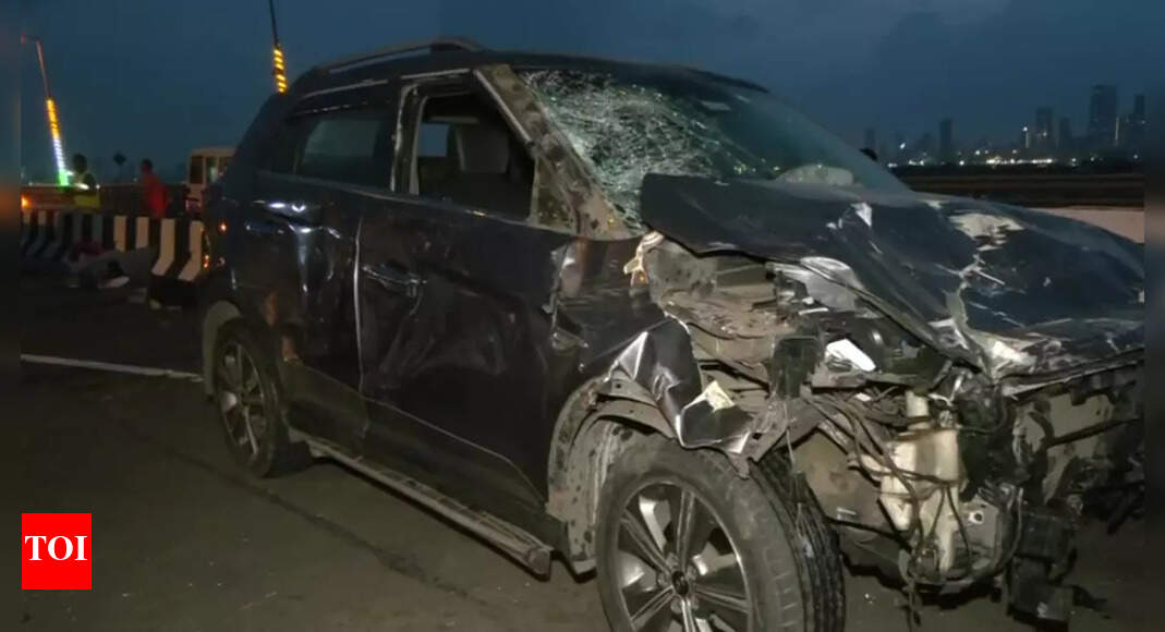 Mumbai: 5 dead as speeding car drives into Bandra-Worli accident site ...