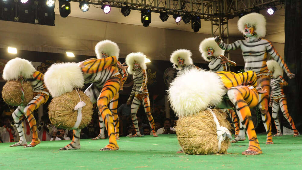 Tiger dancers enthrall Mangalureans | The Times of India