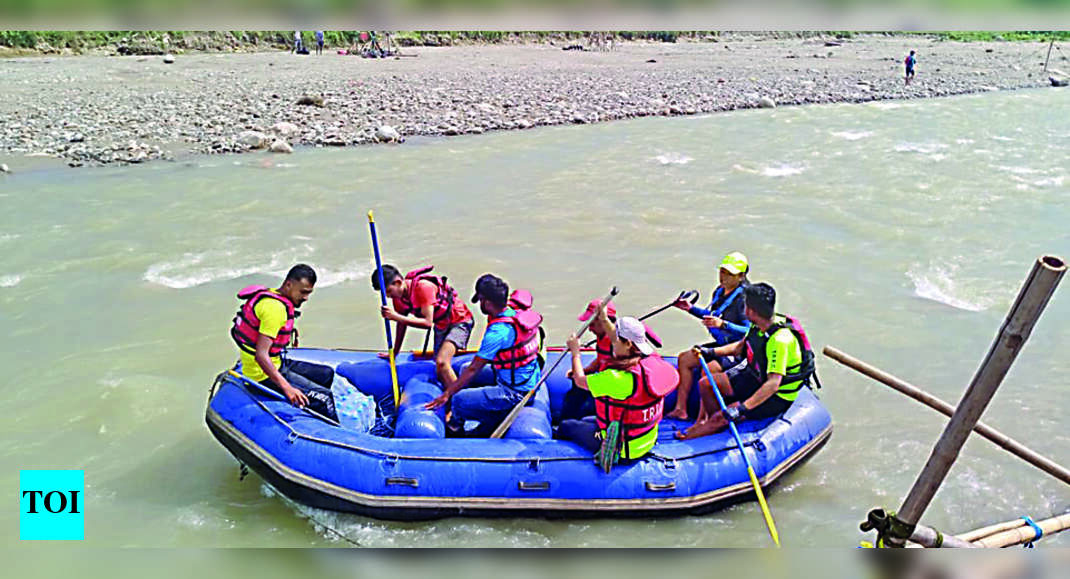 Mal River: Mal River Flash Flood Sweeps Away 8 During Immersion | Kolkata News - Times of India