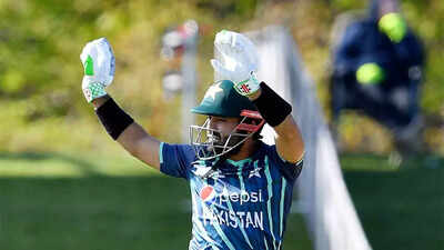 Rizwan the man once again as Pakistan post 167-5 against Bangladesh ...