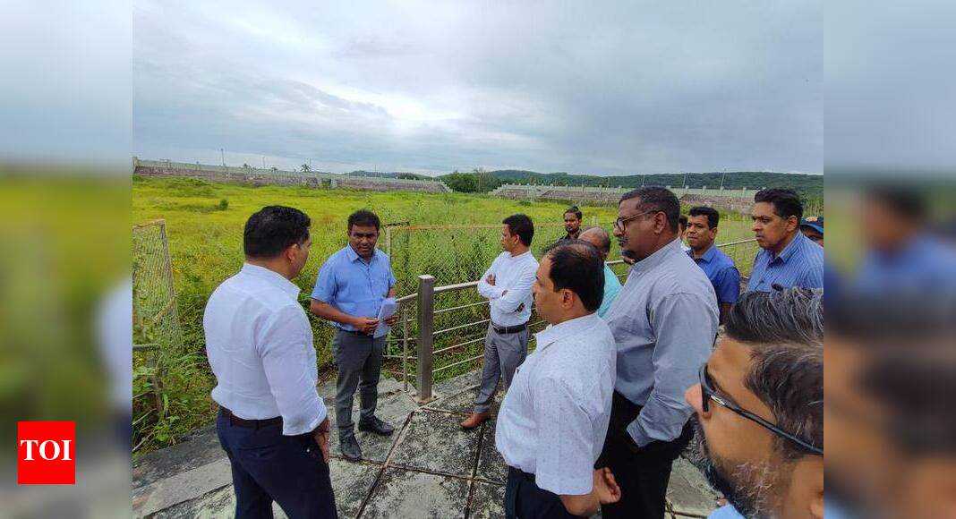 Nothing political about AAP MLAs’ praise: Gaude | Goa News - Times of India