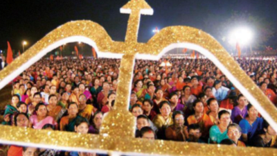 Shiv Sena symbol row: Election Commission sets Saturday deadline for ...