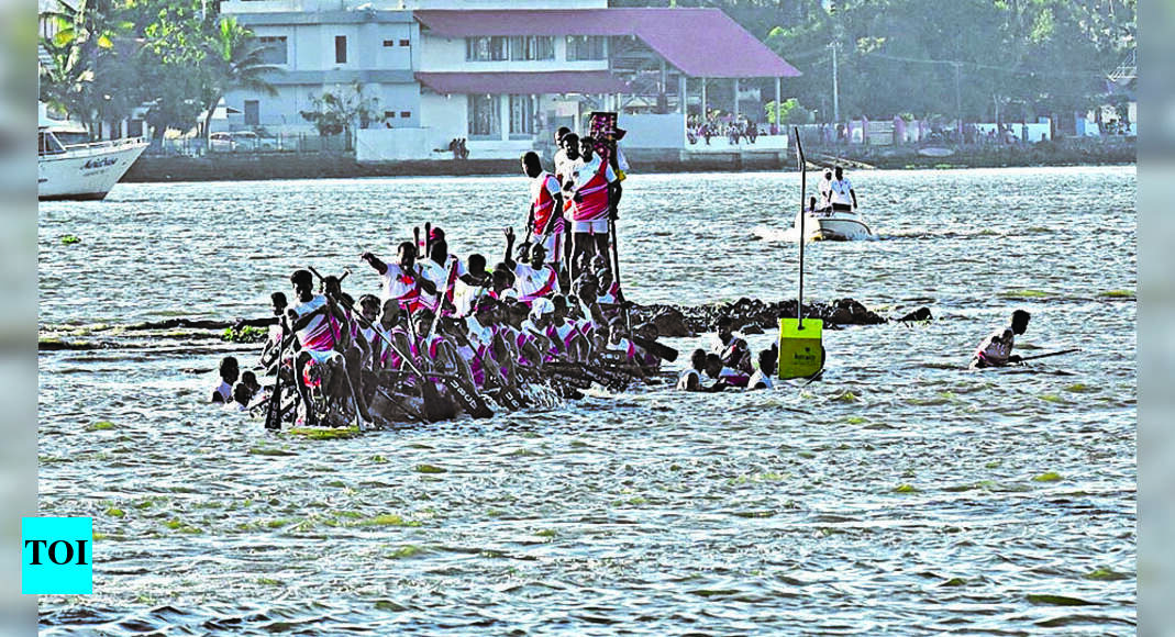 Kattil Thekkethil: Mahadevikadu Kattil Thekkethil Chundan Rules The ...