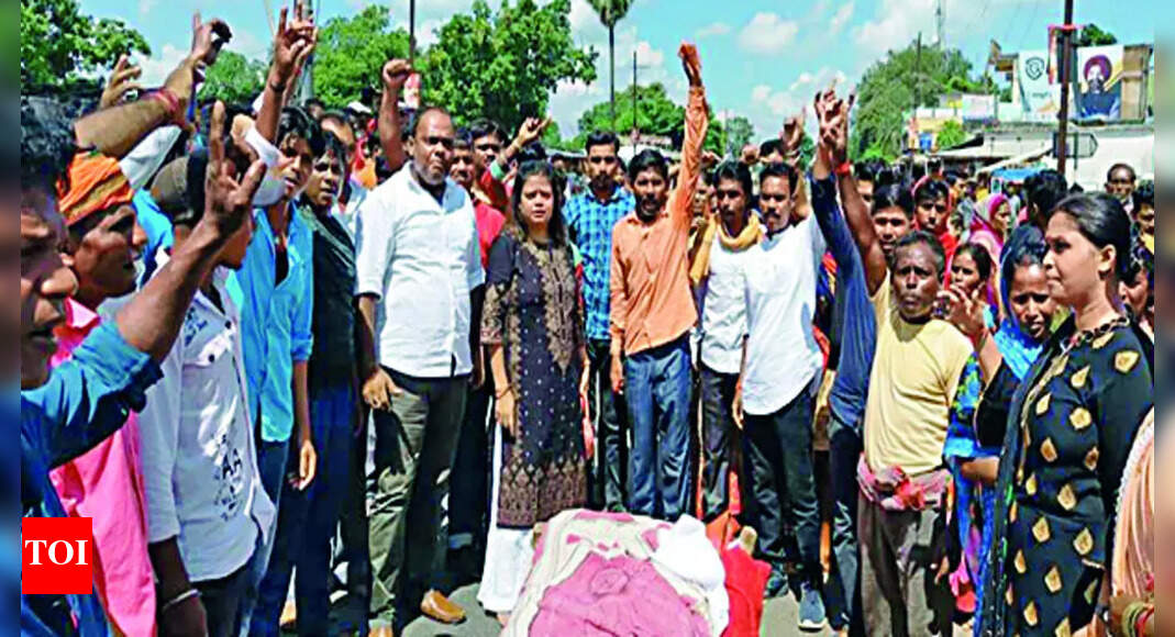 Day After Girl Dies Of Burns, Dumka Residents Block Road Seeking ...