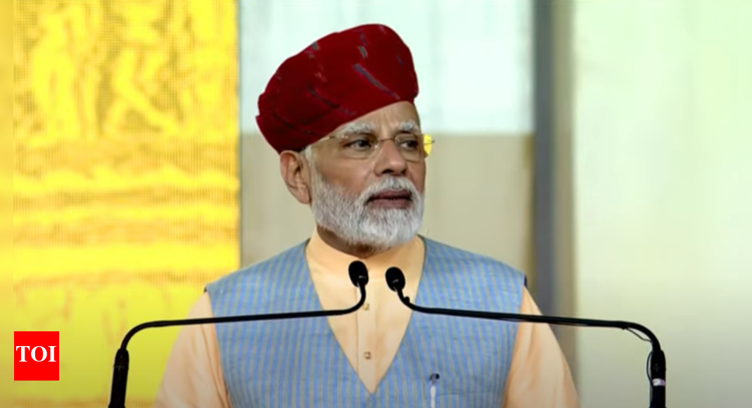 PM Modi Gujarat Visit Live Updates: PM declares Modhera as India's ...