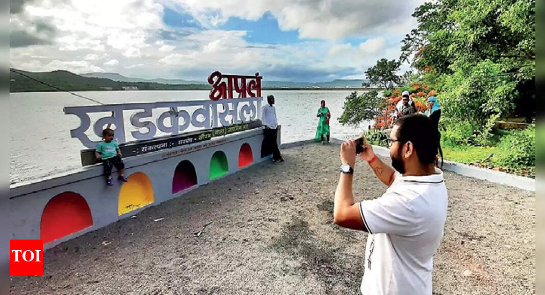 Pmc: Pune Municipal Corporation decides to remove only illegal selfie points | Pune News - Times ...