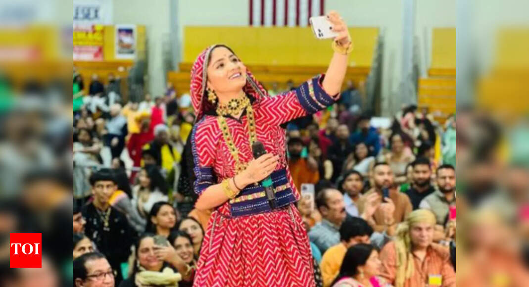 Geeta Rabari enjoys her post-Navratri celebration in the USA | Gujarati ...