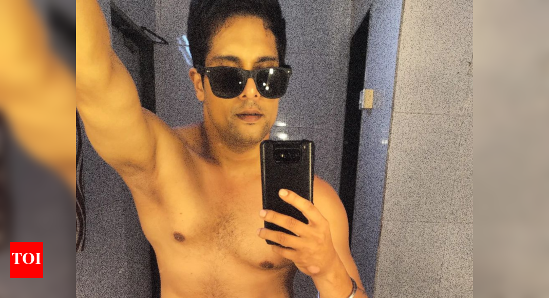 Manraj Singh Sarma flaunts his chiseled abs in shirtless pics - Times ...