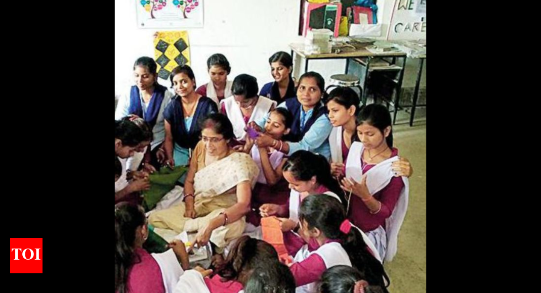 Patna: This Khusrupur schoolteacher brings girl dropouts to school ...