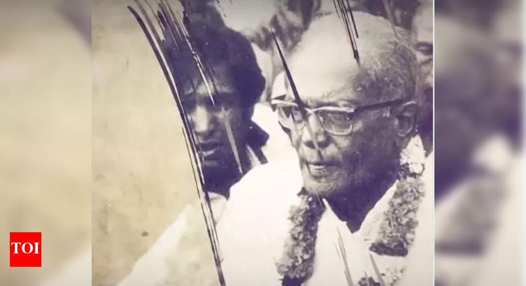 PM Modi pays tributes to JP, Nanaji Deshmukh | India News - Times of India