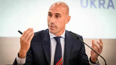 'Insulting' and 'arrogant' Rubiales criticised by clubs after messages ...