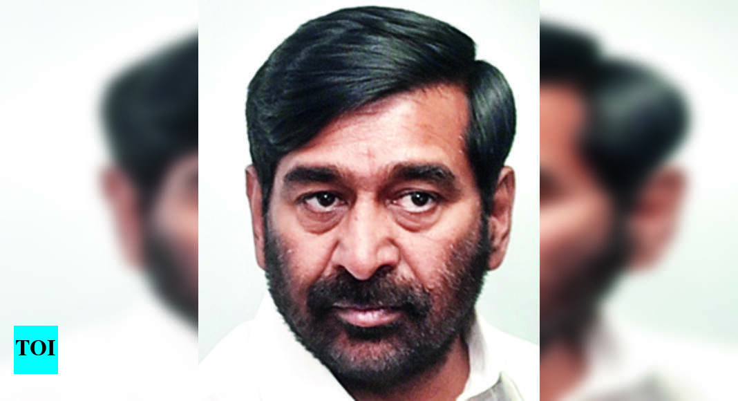 Jagadish’s 18k Cr Dig At Raj Gopal | Hyderabad News - Times of India