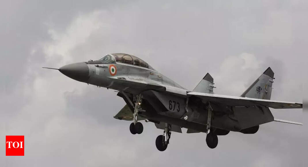 Mig 29K develops technical snag, pilot ejects safely | India News ...