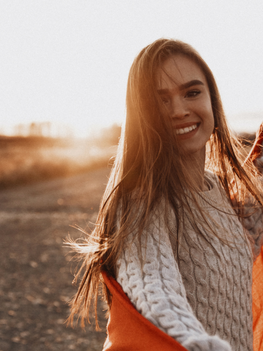 Habits of socially charming people | Times of India