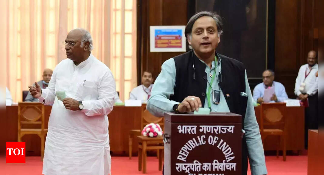 Tharoor: Shashi Tharoor hails Congress' decision to have secret ballot ... Tharoor: Shashi Tharoor hails Congress' decision to have secret ballot ...