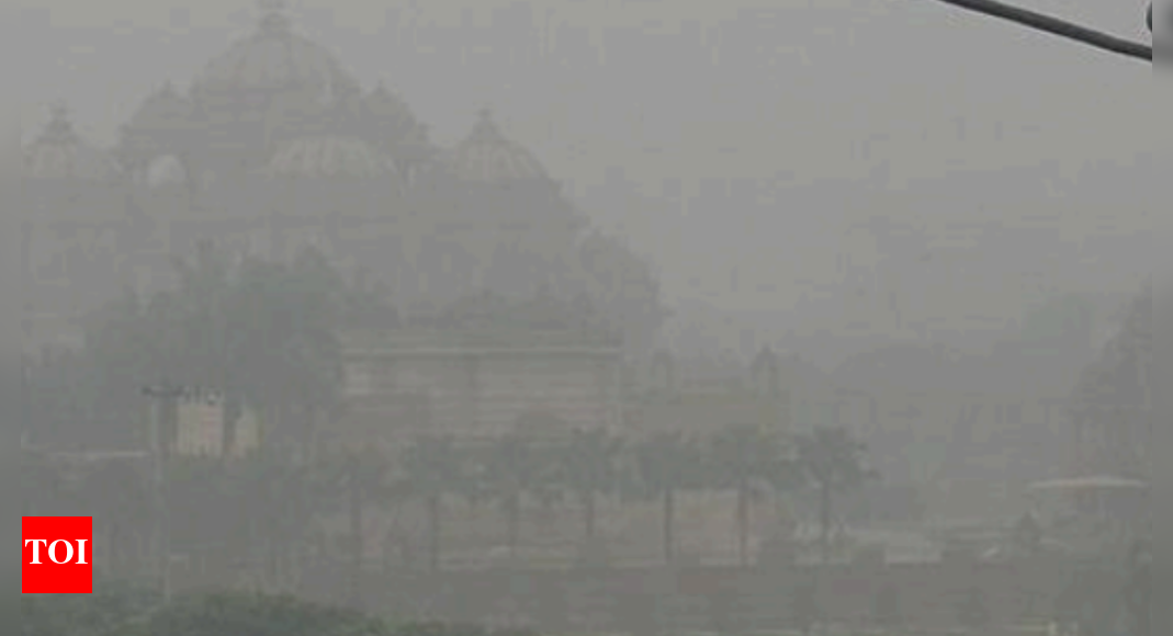 Delhi Pollution High Humidity And Low Wind Speed Combine To Worsen Air