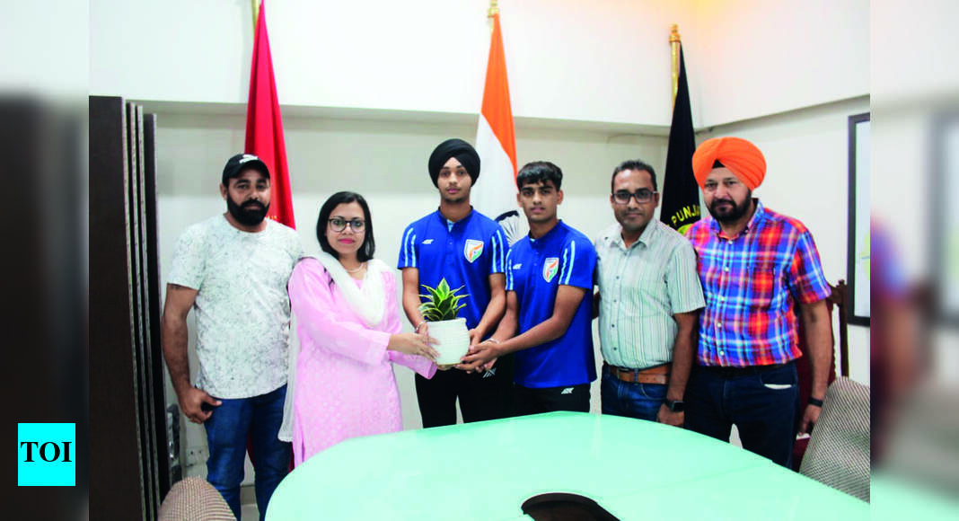 Indian National: Footballers Roped In As ‘young Icons’ Against Drug ...