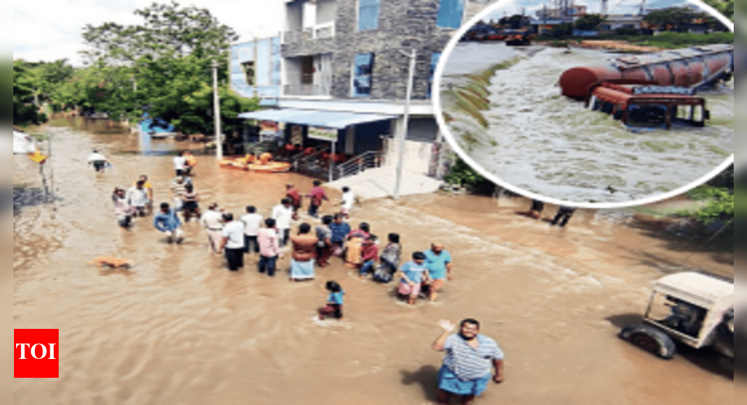 Anantapur Floods: CM YS Jagan Mohan Reddy reviews flood situation in Anantapur | Vijayawada News ...