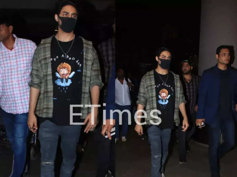 Aryan Khan makes stylish appearance at the airport, fans compare him to ...