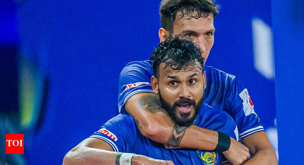ISL: 10-man Chennaiyin FC hold Bengaluru FC to 1-1 draw | Football News ...