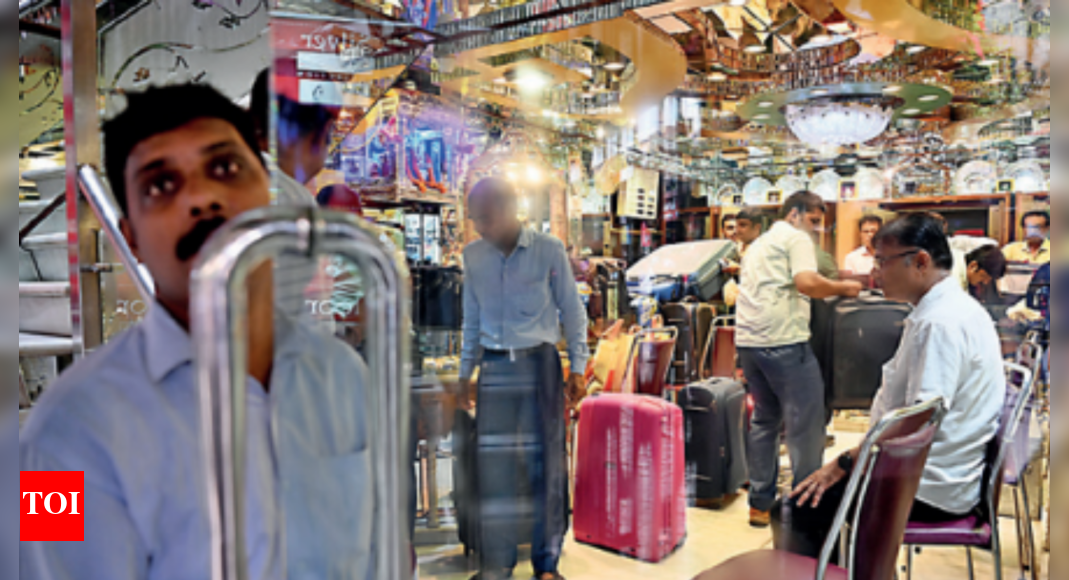 After Covid Blues, Traders May Lose Out On Diwali, Dhanteras Biz Again ...