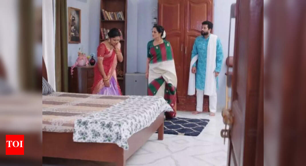 Guppedantha Manasu preview: Jagathi slaps Vasudhara; leaves Rishi upset ...