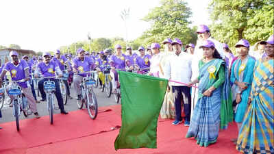 Chennai mayor kicks off cycle rally | Chennai News - Times of India