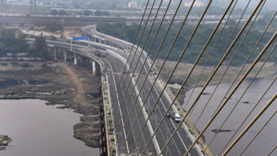 Elevated corridor work kicks off to decongest east Delhi | Delhi News ...