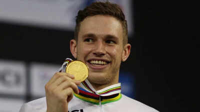 Lavreysen wins fourth straight men's sprint gold at cycling worlds ...