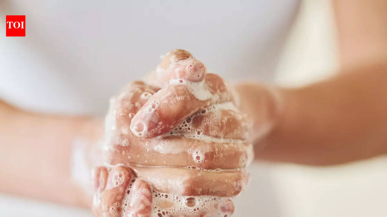 We bet you're still washing your hands wrong after 2 years of COVID ...