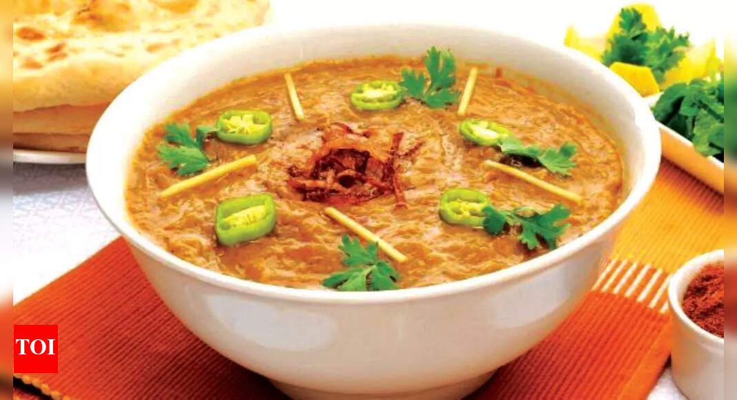 Haleem: Hyderabad Haleem wins 'Most Popular GI' food award | Hyderabad ...