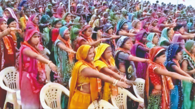 People Take Pledge To ‘believe’ In God | Vadodara News - Times of India