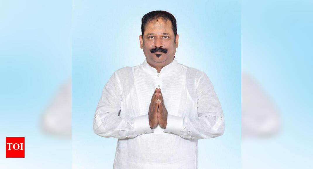 Pernem: Pernem MLA assaults journo, damages phone | Goa News - Times of ...
