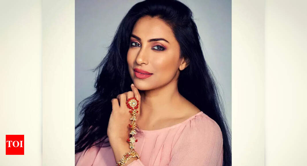 Kranti Redkar turns producer for the first-ever Marathi OTT reality ...