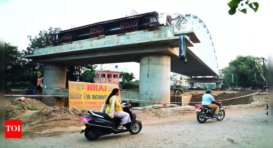 Rob: Pakhowal Rd Rob Project A Nightmare For Commuters | Ludhiana News ...