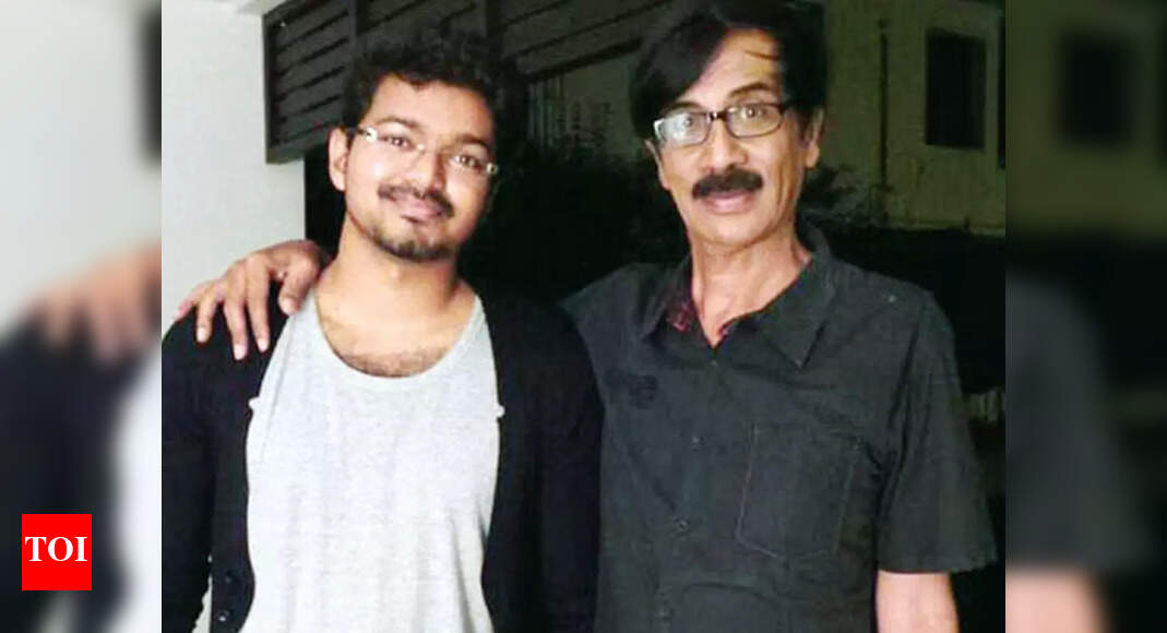 Mano Bala amazed to meet Vijay on the sets of 'Varisu' | Tamil Movie ...