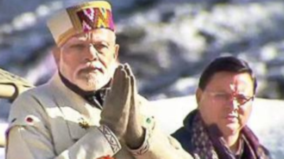 Clad in Himachali attire, PM Narendra Modi sends pre-poll message ...