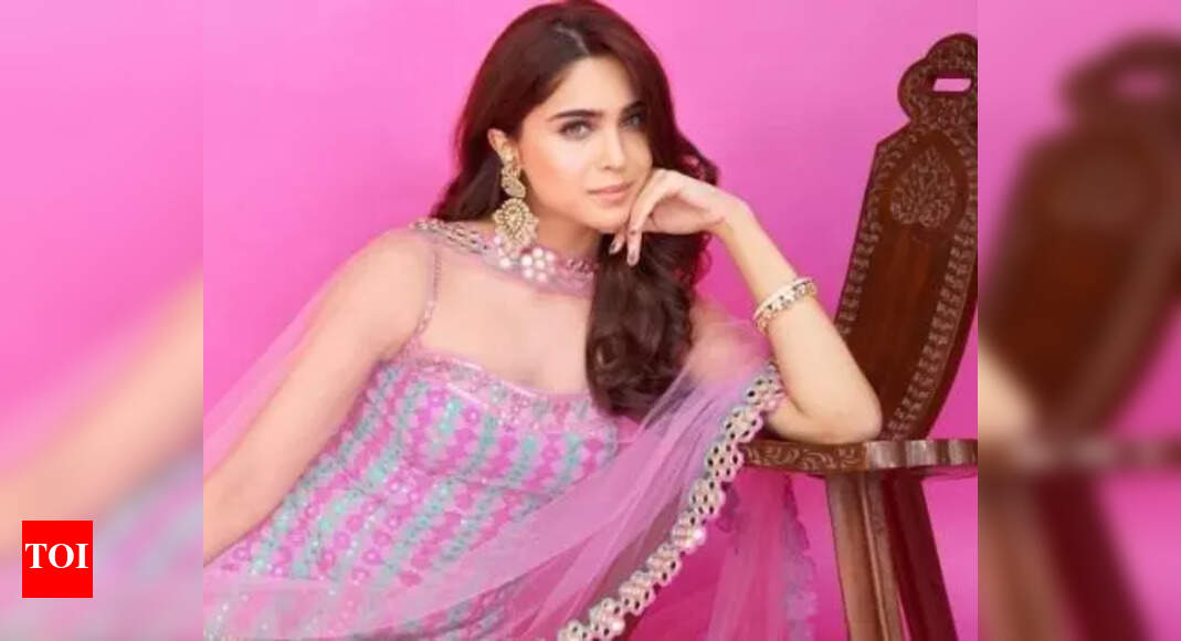 Sharvari's Diwali ritual has a Maharashtrian connection | Marathi Movie ...